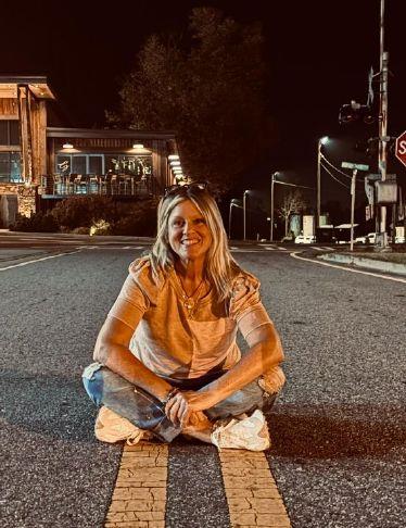 Breast cancer survivor turns personal battle into mission of hope | The Advocate-Messenger