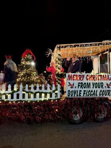 Perryville celebrated annual Christmas parade with festive floats and ...